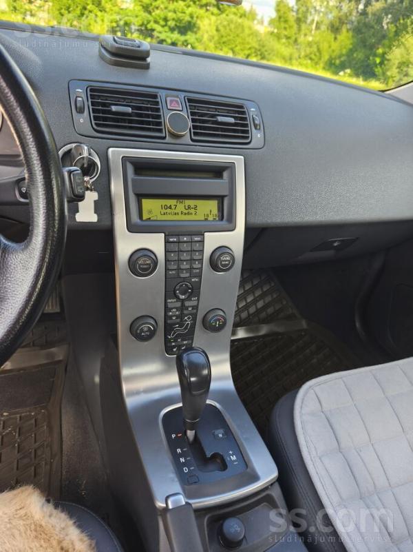 Zils Volvo C30 2007 Aizkraukle, ar dzinēja tilpumu 2.40 L un nobraukumu 299 tūkst. km par 2500 €, foto 3 vietnē AUTOMOTO.COM.LV
