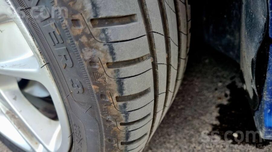 Zils Volvo C30 2007 Cēsis, ar dzinēja tilpumu 2.00 L un nobraukumu 342 tūkst. km par 2300 €, foto 17 vietnē AUTOMOTO.COM.LV