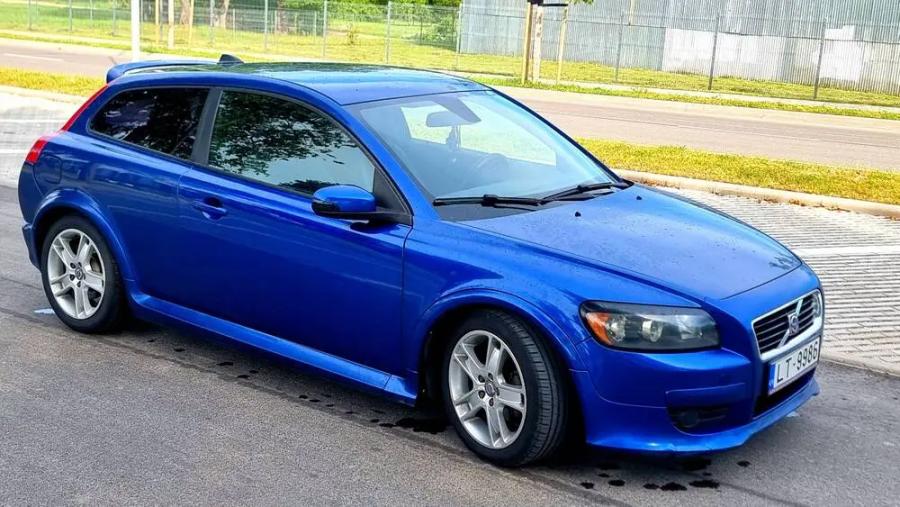 Zils Volvo C30 2007 Cēsis, ar dzinēja tilpumu 2.00 L un nobraukumu 342 tūkst. km par 2300 €, foto 4 vietnē AUTOMOTO.COM.LV