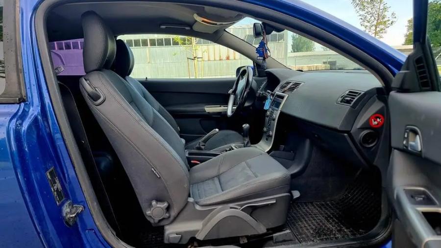 Zils Volvo C30 2007 Cēsis, ar dzinēja tilpumu 2.00 L un nobraukumu 342 tūkst. km par 2300 €, foto 15 vietnē AUTOMOTO.COM.LV
