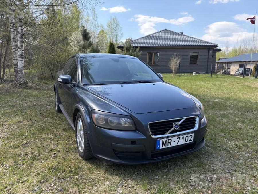 Синий Вольво Ц30 2007 в Рига, объемом двигателя 1.60 л и пробегом 340 тыс. км за 2250 €, фото 3 на AUTOMOTO.COM.LV