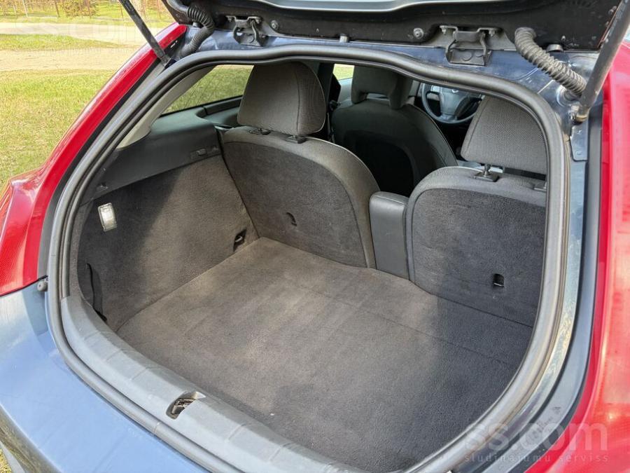 Zils Volvo C30 2007 Rīga, ar dzinēja tilpumu 1.60 L un nobraukumu 340 tūkst. km par 2250 €, foto 6 vietnē AUTOMOTO.COM.LV