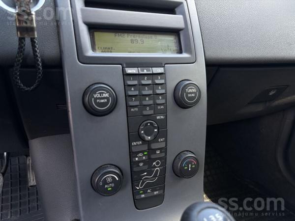 Синий Вольво Ц30 2007 в Рига, объемом двигателя 1.60 л и пробегом 340 тыс. км за 2250 €, фото 8 на AUTOMOTO.COM.LV
