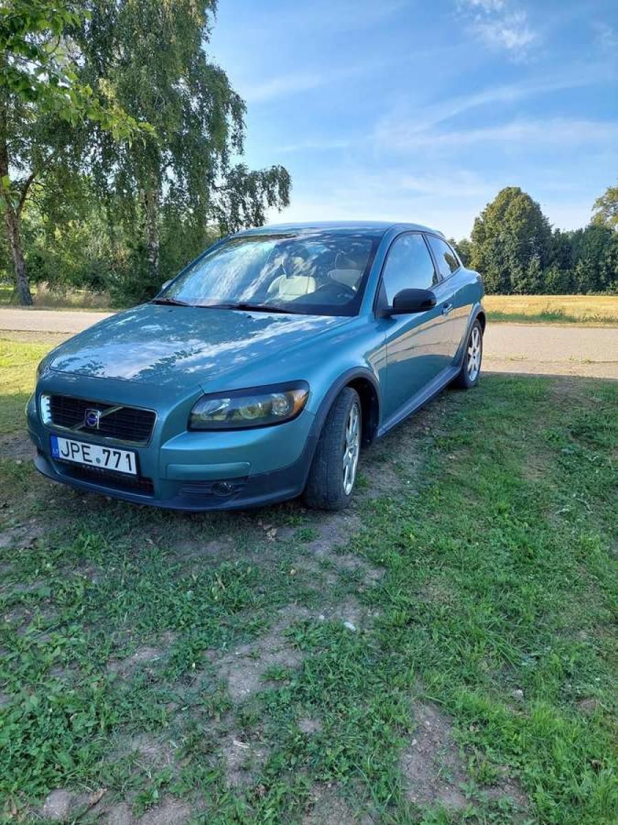 Синий Вольво Ц30 2007 в Расейняй, объемом двигателя 1.80 л и пробегом 240 тыс. км за 2000 €, фото 7 на AUTOMOTO.COM.LV