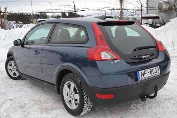 Blue Volvo C30 2008 in Riga, with an engine capacity of 1.60 L and mileage of 303 thousand km for 2390 €, photo 4 on AUTOMOTO.COM.LV