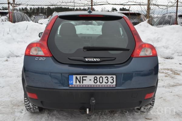Blue Volvo C30 2008 in Riga, with an engine capacity of 1.60 L and mileage of 303 thousand km for 2390 €, photo 5 on AUTOMOTO.COM.LV
