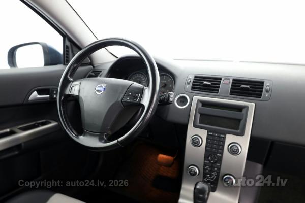 Blue Volvo C30 2009 in Tallinn, with an engine capacity of 2.00 L and mileage of 173 thousand km for 2299 €, photo 5 on AUTOMOTO.COM.LV