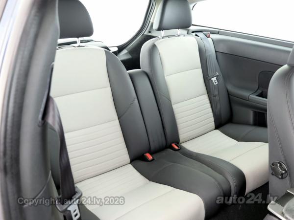Volvo C30 2009 Tallina vietnē Zils Volvo C30 2009 Tallina, ar dzinēja tilpumu 2.00 L un nobraukumu 173 tūkst. km par 2299 €, foto 8 vietnē AUTOMOTO.COM.LV