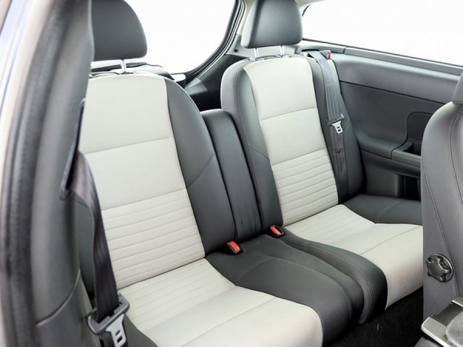 Blue Volvo C30 2009 in Tallinn, with an engine capacity of 2.00 L and mileage of 173 thousand km for 2499 €, photo 8 on AUTOMOTO.COM.LV