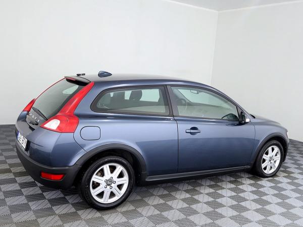 Blue Volvo C30 2009 in Tallinn, with an engine capacity of 2.00 L and mileage of 173 thousand km for 2499 €, photo 11 on AUTOMOTO.COM.LV