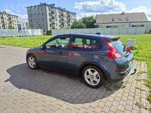 Zils Volvo C30 2010 Ogre, ar dzinēja tilpumu 1.60 L un nobraukumu 357 tūkst. km par 2900 €, foto 5 vietnē AUTOMOTO.COM.LV