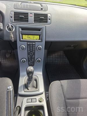 Zils Volvo C30 2010 Ogre, ar dzinēja tilpumu 1.60 L un nobraukumu 357 tūkst. km par 2900 €, foto 9 vietnē AUTOMOTO.COM.LV