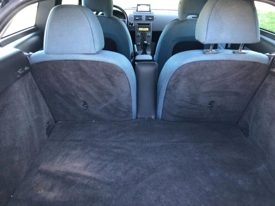 Zils Volvo C30 2011 Rīga, ar dzinēja tilpumu 1.60 L un nobraukumu 214 tūkst. km par 5950 €, foto 17 vietnē AUTOMOTO.COM.LV