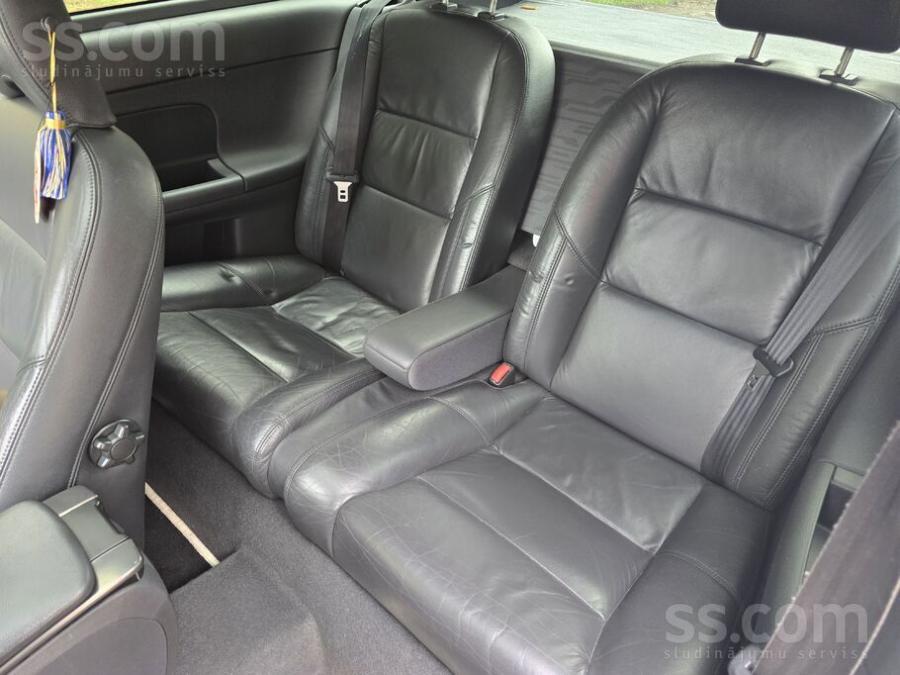 Brūns Volvo C30 2007 Rīga, ar dzinēja tilpumu 2.40 L un nobraukumu 318 tūkst. km par 2400 €, foto 9 vietnē AUTOMOTO.COM.LV