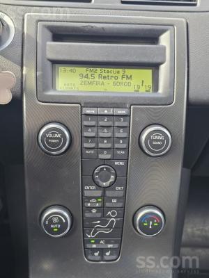 Brūns Volvo C30 2007 Rīga, ar dzinēja tilpumu 2.40 L un nobraukumu 318 tūkst. km par 2400 €, foto 15 vietnē AUTOMOTO.COM.LV