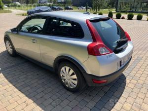 Volvo C30 2007 Rīga, ar dzinēja tilpumu 1.60 L un nobraukumu 166 tūkst. km par 2800 €, foto 4 vietnē AUTOMOTO.COM.LV