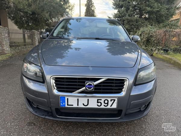 Volvo C30 2007 in Kaunas, with an engine capacity of 1.60 L and mileage of 235 thousand km for 1950 €, photo 2 on AUTOMOTO.COM.LV