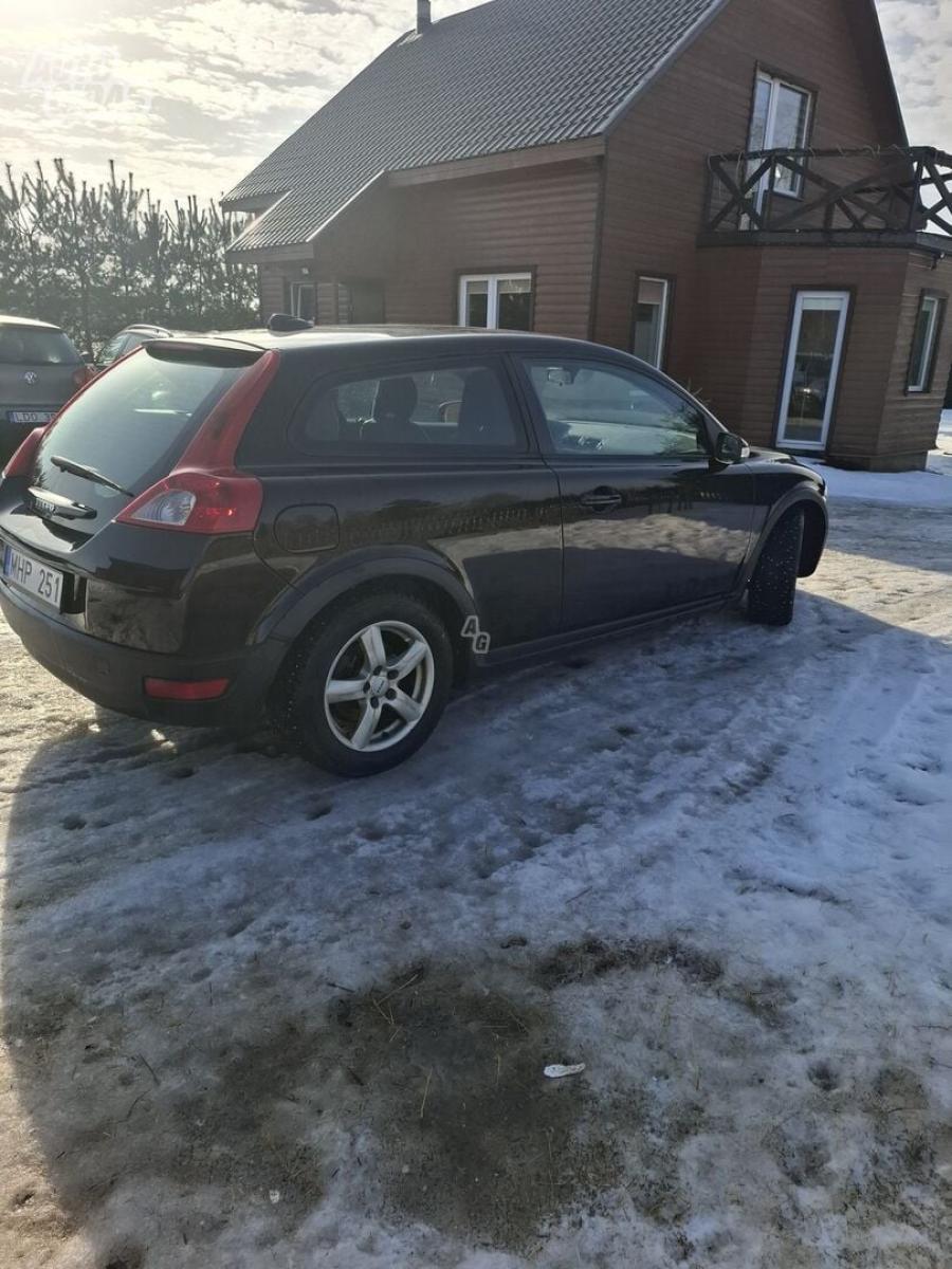 Volvo C30 2007 Elektrėnai, ar dzinēja tilpumu 2.00 L un nobraukumu 272 tūkst. km par 1490 €, foto 9 vietnē AUTOMOTO.COM.LV