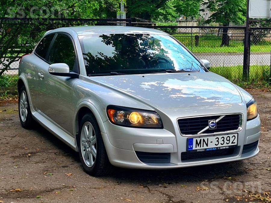 Volvo C30 2007 in Riga, with an engine capacity of 2.40 L and mileage of 275 thousand km for 3750 €, photo 1 on AUTOMOTO.COM.LV