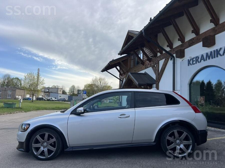 Volvo C30 2007 Jelgava, ar dzinēja tilpumu 2.40 L un nobraukumu 290 tūkst. km par 4400 €, foto 6 vietnē AUTOMOTO.COM.LV
