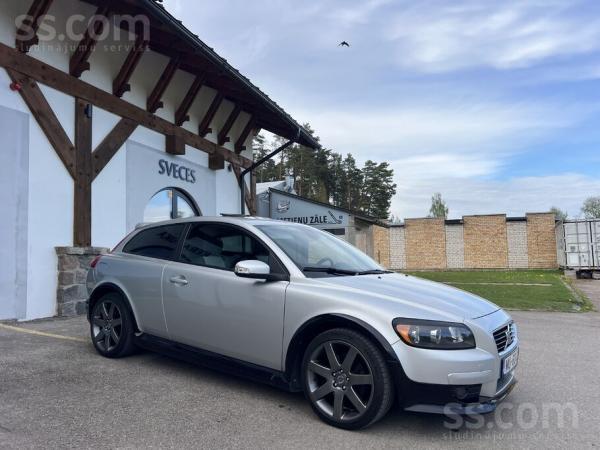 Volvo C30 2007 Jelgava, ar dzinēja tilpumu 2.40 L un nobraukumu 290 tūkst. km par 4400 €, foto 8 vietnē AUTOMOTO.COM.LV