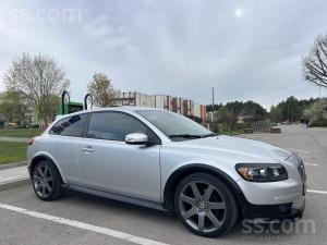 Volvo C30 2007 Jelgava, ar dzinēja tilpumu 2.40 L un nobraukumu 290 tūkst. km par 4400 €, foto 19 vietnē AUTOMOTO.COM.LV