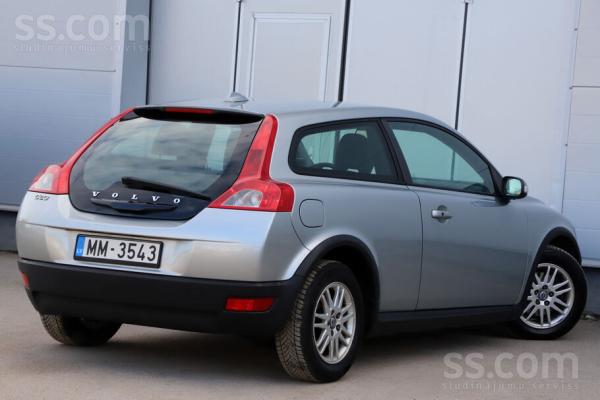 Volvo C30 2007 Tukums, ar dzinēja tilpumu 1.60 L un nobraukumu 277 tūkst. km par 2450 €, foto 4 vietnē AUTOMOTO.COM.LV