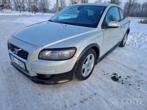 Volvo C30 2007 Ogre, ar dzinēja tilpumu 2.00 L un nobraukumu 184 tūkst. km par 3990 €, foto  vietnē AUTOMOTO.COM.LV