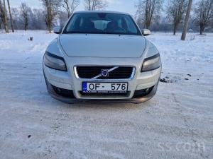 Вольво Ц30 2007 в Огре, объемом двигателя 2.00 л и пробегом 184 тыс. км за 3990 €, фото 6 на AUTOMOTO.COM.LV