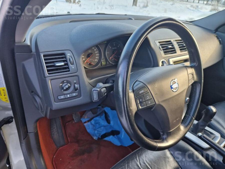 Вольво Ц30 2007 в Огре, объемом двигателя 2.00 л и пробегом 184 тыс. км за 3990 €, фото 10 на AUTOMOTO.COM.LV