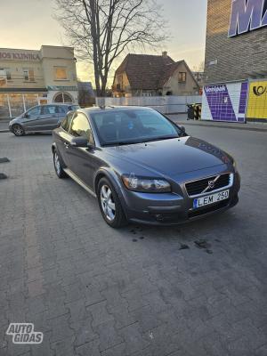 Volvo C30 2007 in Vilnius, with an engine capacity of 2.40 L and mileage of 334 thousand km for 2800 €, photo  on AUTOMOTO.COM.LV