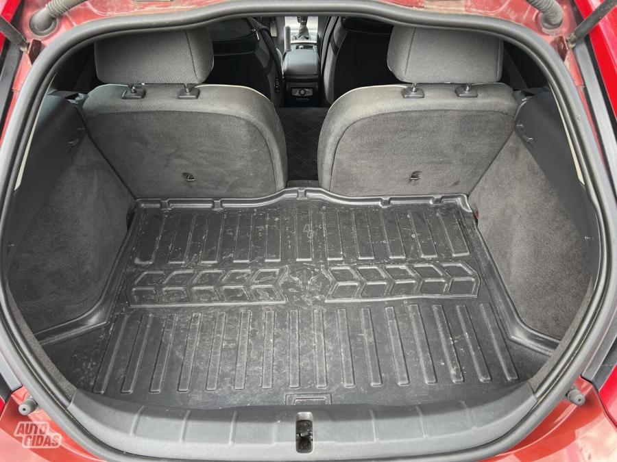 Volvo C30 2007 Klaipėda, ar dzinēja tilpumu 2.00 L un nobraukumu 400 tūkst. km par 2500 €, foto 7 vietnē AUTOMOTO.COM.LV