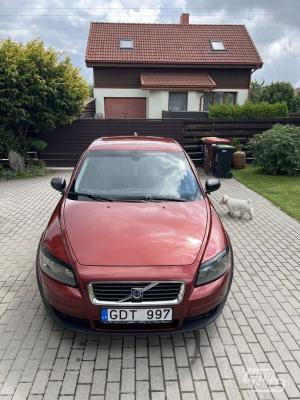 Volvo C30 2007 Klaipėda, ar dzinēja tilpumu 2.00 L un nobraukumu 400 tūkst. km par 2500 €, foto 8 vietnē AUTOMOTO.COM.LV