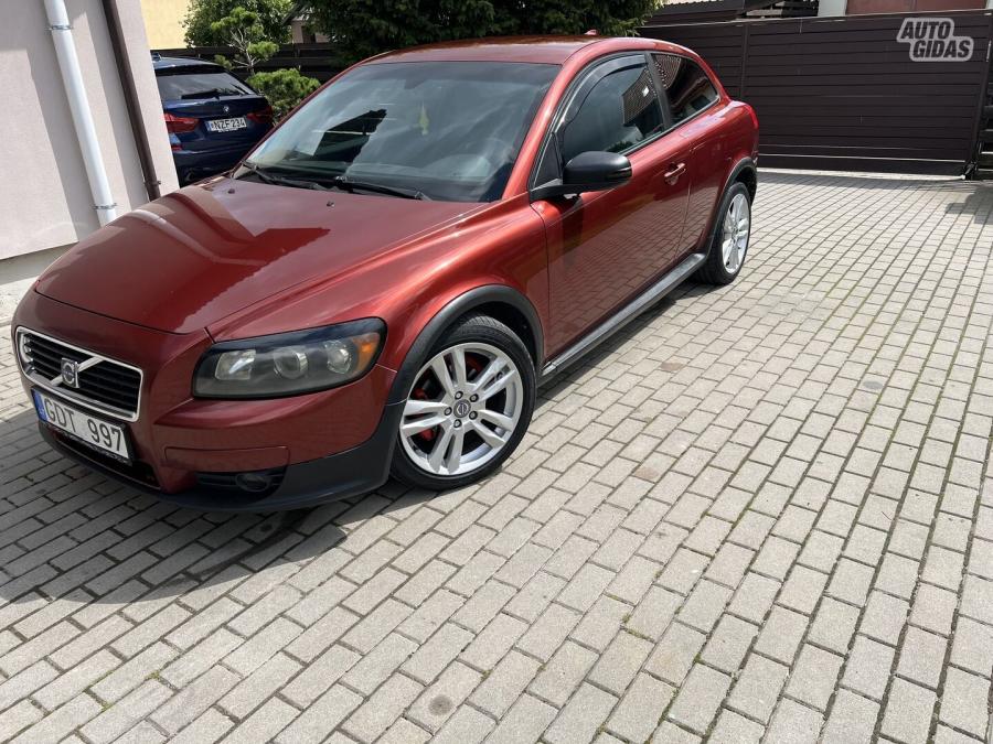 Volvo C30 2007 Klaipėda, ar dzinēja tilpumu 2.00 L un nobraukumu 400 tūkst. km par 2500 €, foto 12 vietnē AUTOMOTO.COM.LV
