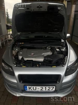 Volvo C30 2008 in Riga, with an engine capacity of 2.40 L and mileage of 230 thousand km for 5000 €, photo 4 on AUTOMOTO.COM.LV