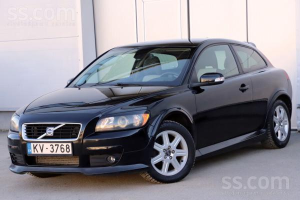 Volvo C30 2008 in Tukums, with an engine capacity of 2.00 L and mileage of 327 thousand km for 3450 €, photo 3 on AUTOMOTO.COM.LV