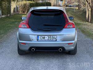 Volvo C30 2008 in Talsi, with an engine capacity of 2.40 L and mileage of 241 thousand km for 4770 €, photo 4 on AUTOMOTO.COM.LV