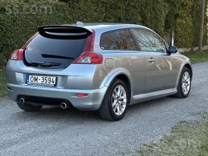 Volvo C30 2008 in Talsi, with an engine capacity of 2.40 L and mileage of 241 thousand km for 4770 €, photo 5 on AUTOMOTO.COM.LV