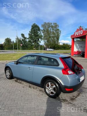 Вольво Ц30 2008 в Рига, объемом двигателя 1.60 л и пробегом 360 тыс. км за 2500 €, фото 3 на AUTOMOTO.COM.LV