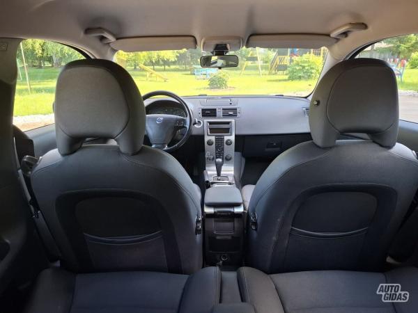 Volvo C30 2008 Ariogala, ar dzinēja tilpumu 2.00 L un nobraukumu 315 tūkst. km par 2350 €, foto 3 vietnē AUTOMOTO.COM.LV
