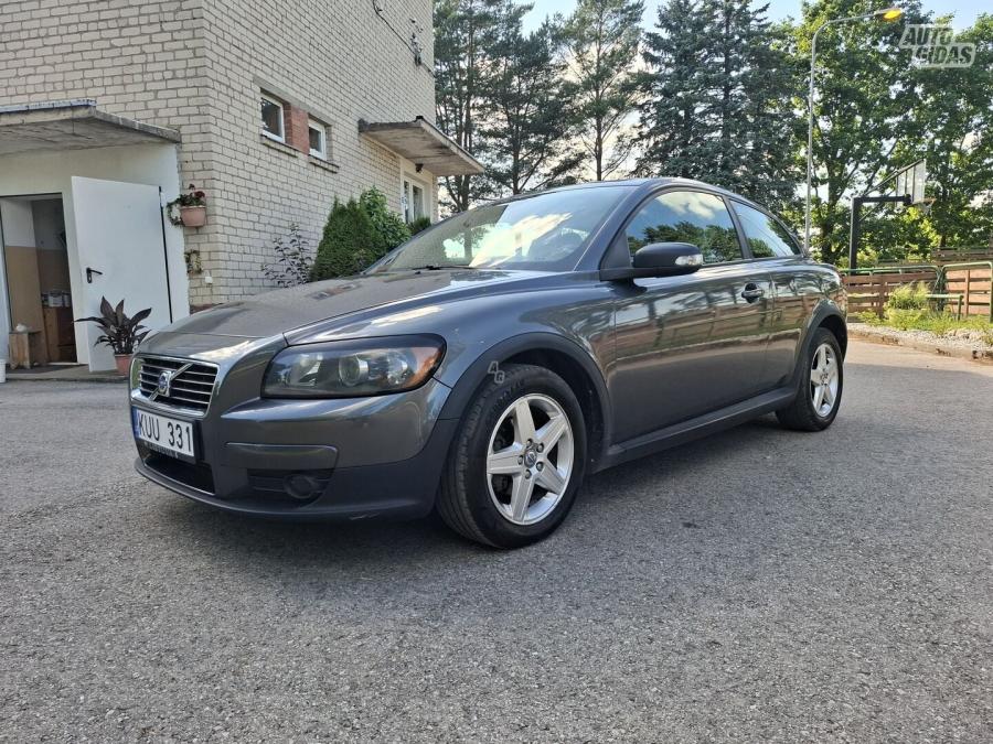 Volvo C30 2008 in Ariogala, with an engine capacity of 2.00 L and mileage of 310 thousand km for 2000 €, photo 1 on AUTOMOTO.COM.LV
