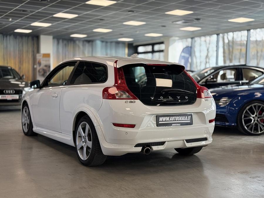 Volvo C30 2010 Klaipėda, ar dzinēja tilpumu 1.56 L un nobraukumu 223 tūkst. km par 4550 €, foto 4 vietnē AUTOMOTO.COM.LV