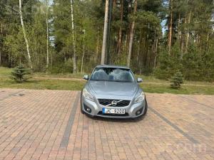 Volvo C30 2010 in Riga, with an engine capacity of 1.60 L and mileage of 326 thousand km for 3000 €, photo 4 on AUTOMOTO.COM.LV