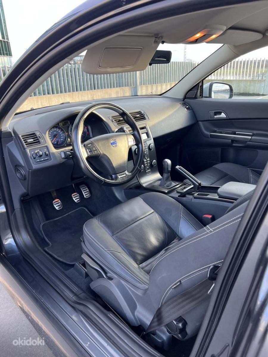 Volvo C30 2010 Tallina, ar dzinēja tilpumu 1.60 L un nobraukumu 299 tūkst. km par 3999 €, foto 19 vietnē AUTOMOTO.COM.LV