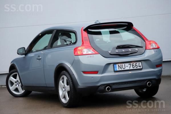 Volvo C30 2011 in Tukums, with an engine capacity of 2.00 L and mileage of 292 thousand km for 4500 €, photo 5 on AUTOMOTO.COM.LV