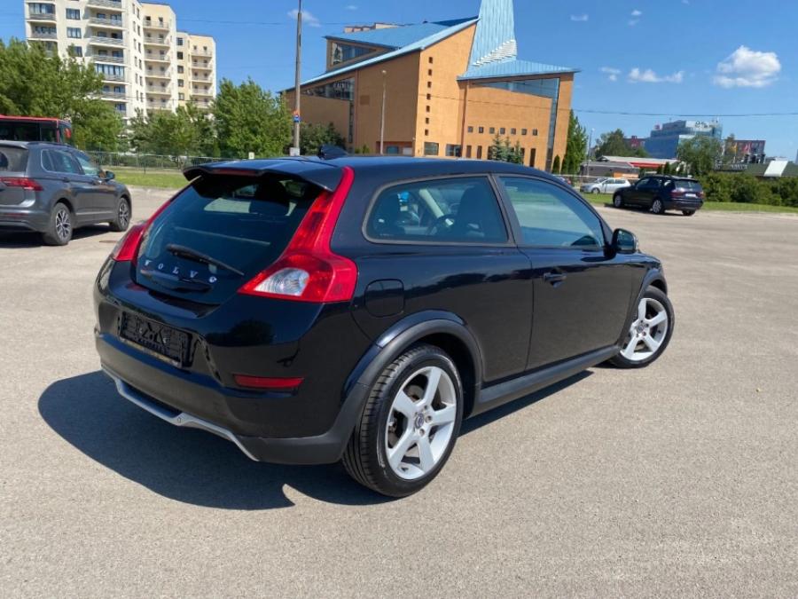 Volvo C30 2012 Rīga, ar dzinēja tilpumu 1.60 L un nobraukumu 219 tūkst. km par 5950 €, foto 5 vietnē AUTOMOTO.COM.LV