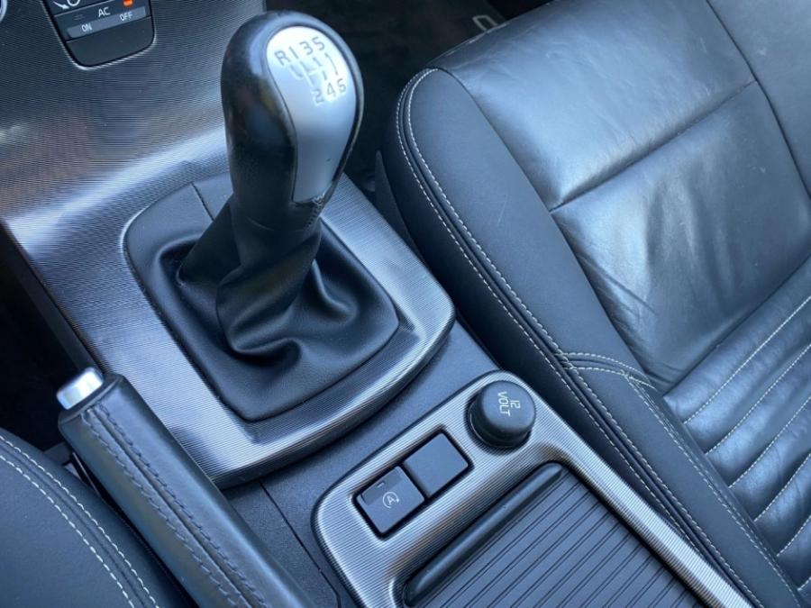 Volvo C30 2012 Rīga, ar dzinēja tilpumu 1.60 L un nobraukumu 219 tūkst. km par 5950 €, foto 14 vietnē AUTOMOTO.COM.LV