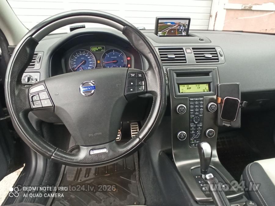 Volvo C30 2012 Tallina, ar dzinēja tilpumu 2.00 L un nobraukumu 221 tūkst. km par 6300 €, foto 8 vietnē AUTOMOTO.COM.LV
