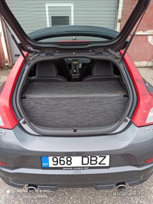 Volvo C30 2012 Tallina, ar dzinēja tilpumu 2.00 L un nobraukumu 221 tūkst. km par 6300 €, foto 12 vietnē AUTOMOTO.COM.LV