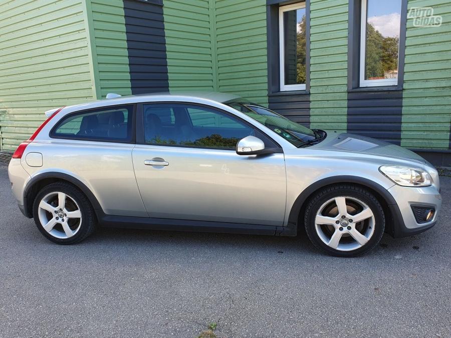 Volvo C30 2013 in Siauliai, with an engine capacity of 1.60 L and mileage of 270 thousand km for 3400 €, photo 3 on AUTOMOTO.COM.LV